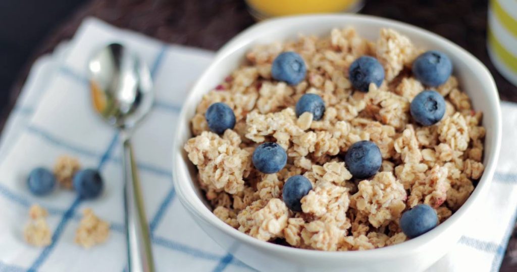 Peut-on manger de l'avoine crue ? 5 avantages pour la santé de manger ...